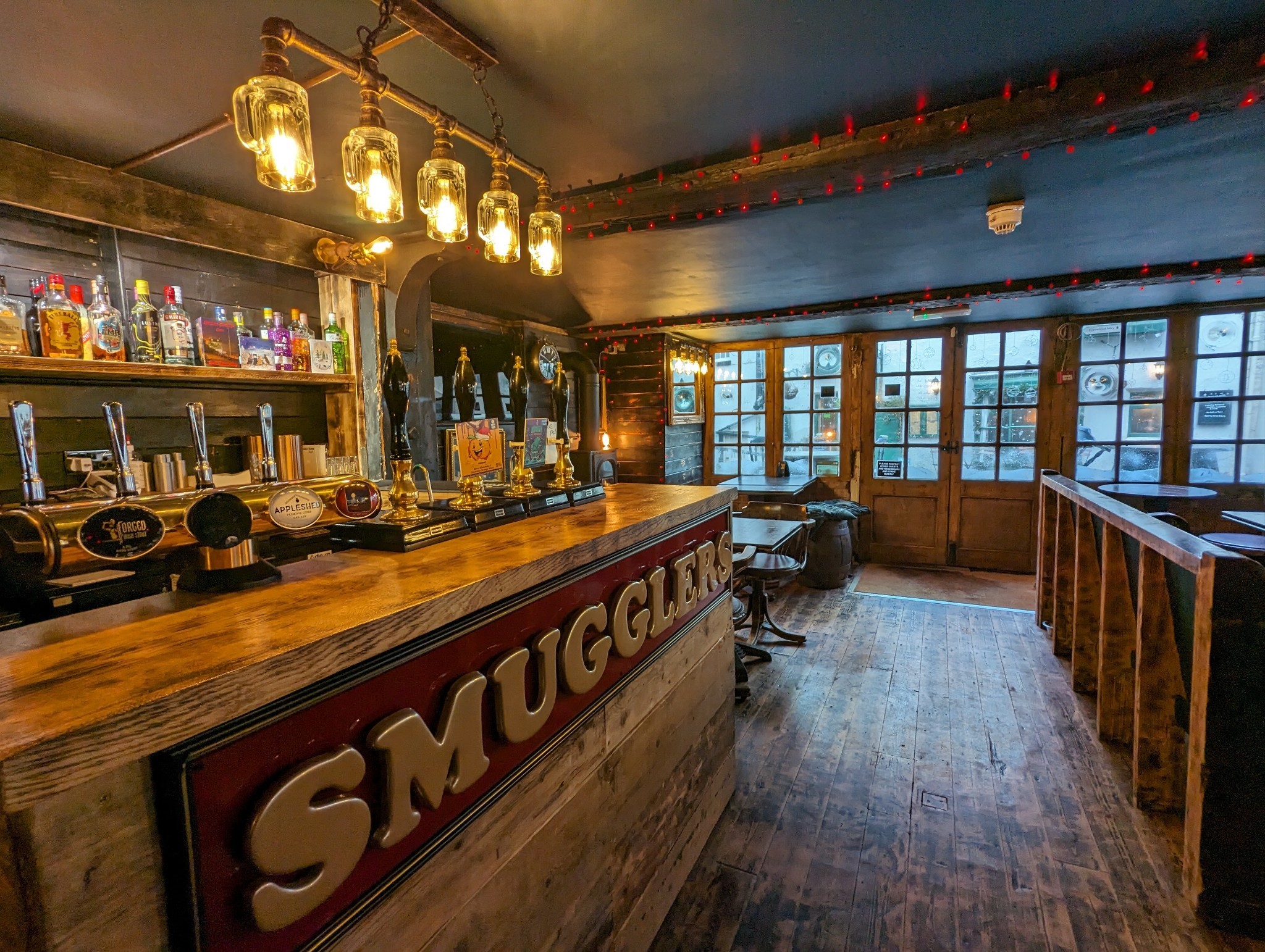 About Us – The Smugglers' Inn